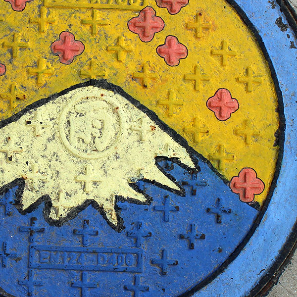 dalang experimental school: manhole cover graffiti art | Shenzhen Noted